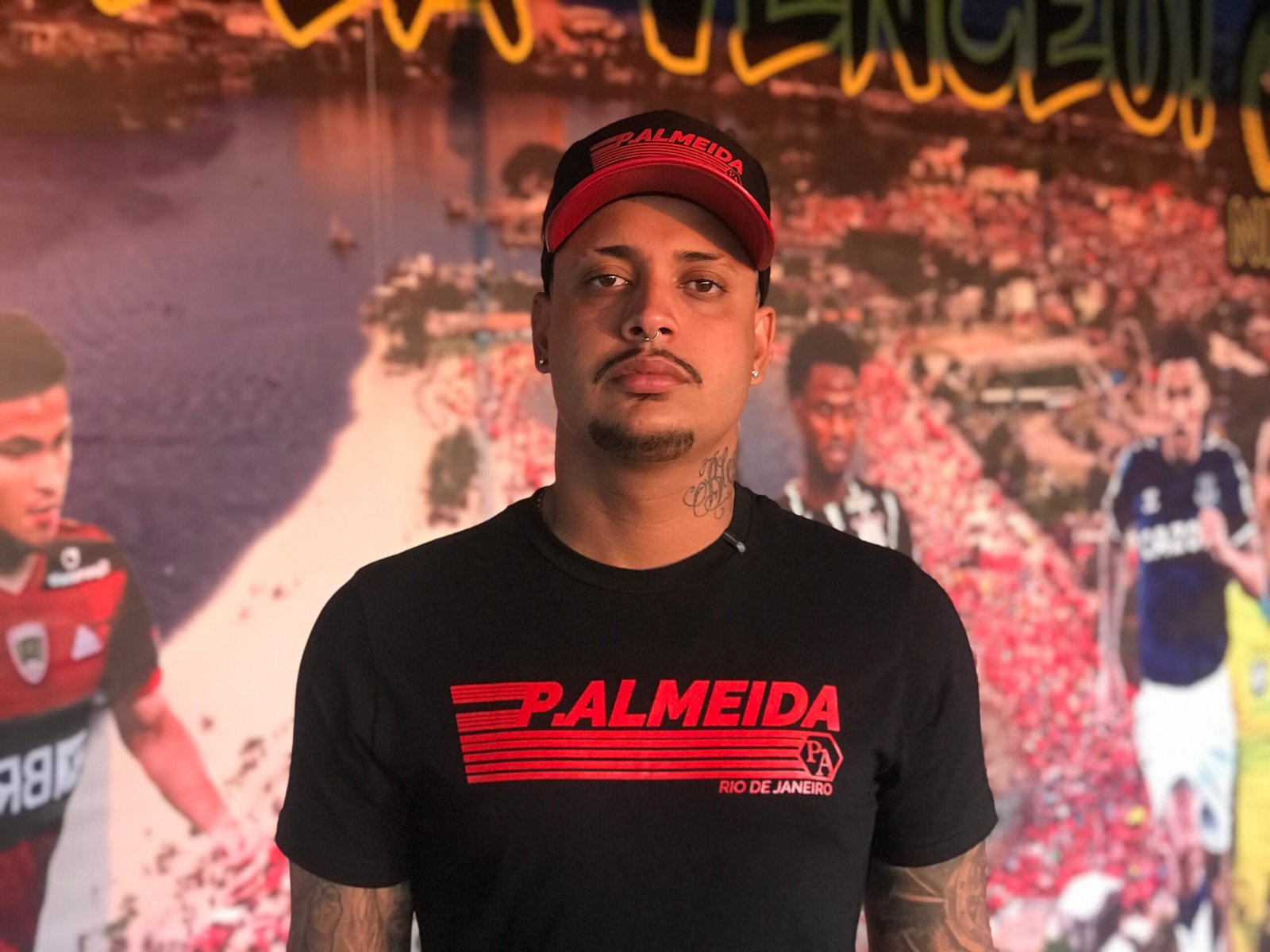 “Joga Faixa Rosa”: MC Sam supera depressão e lança novo single