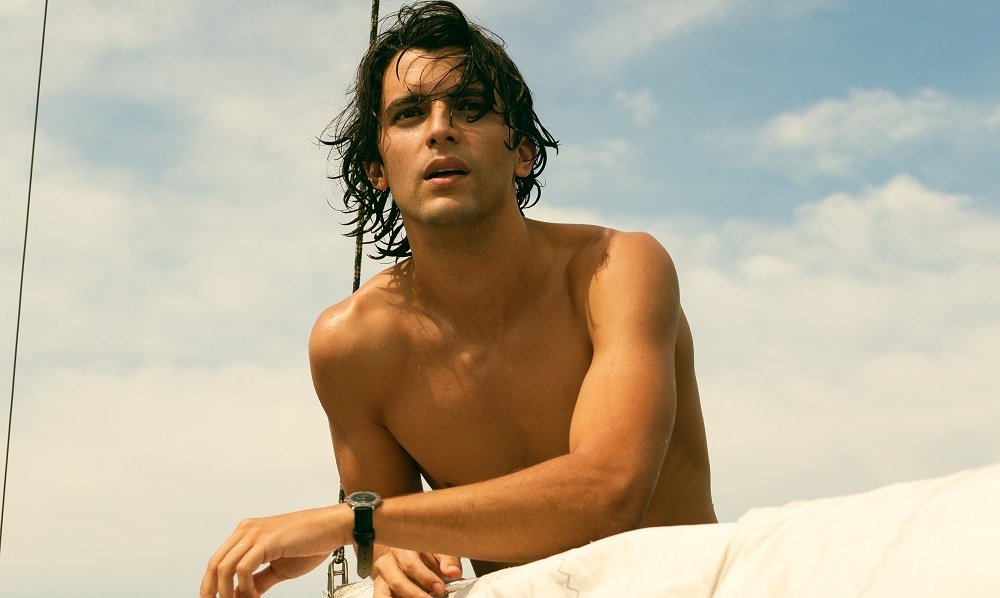 Chady viaja no tempo em novo single, "Futuro Caso Antigo"