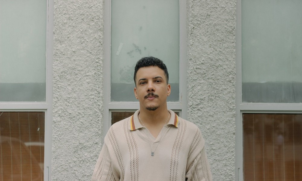 Entre a Cidade de Deus e a Cidade dos Homens: cantor carioca revela seu “Duplo atravessamento ...